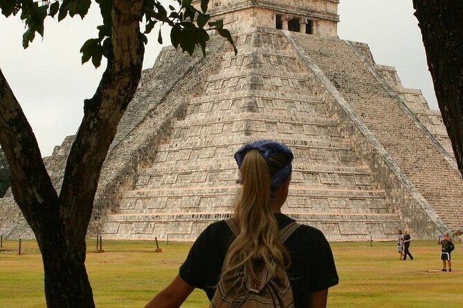 Chichen Itza, Yucatecan Buffet, Cenote Saamal and Valladolid - The Experience: Pros and Cons