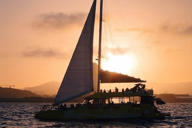 Chill Out Catamaran Experience in Barcelona - Onboard Amenities and Services
