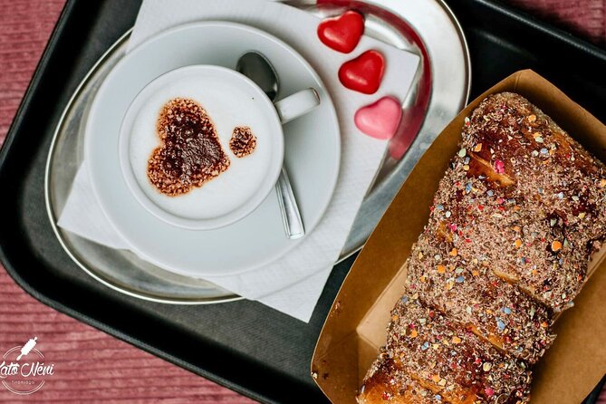 Chimney Cake Workshop Budapest Downtown - Kürtőskalács Class - Enjoying the Homemade Treats
