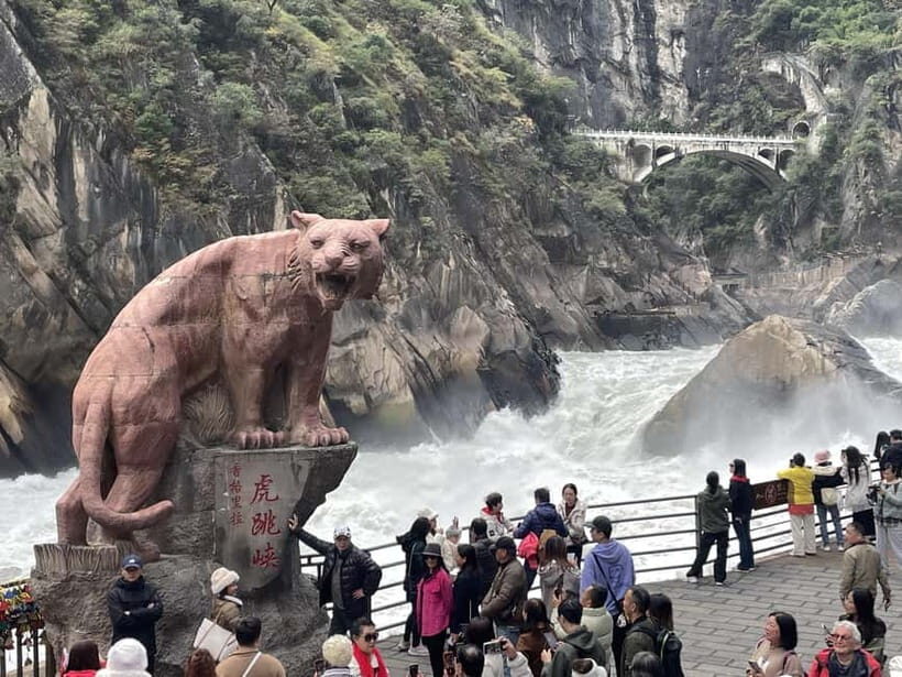 China Shangri-La Tiger Leaping Gorge : A Canyon Adventure - Key Points