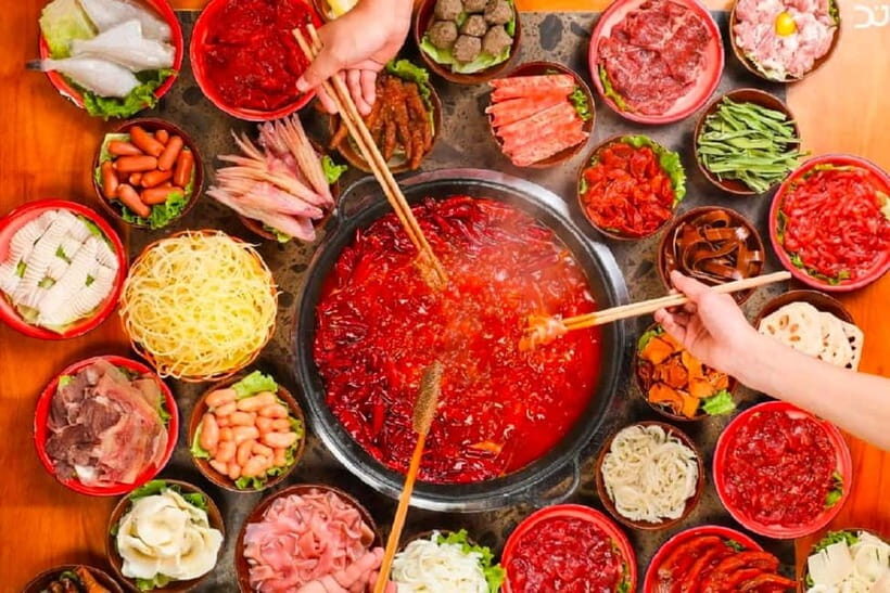 Chongqing: 1941 Theater + Hot Pot Private Group Day Tour - Discovering Chongqing: A City of Contrasts and Charm