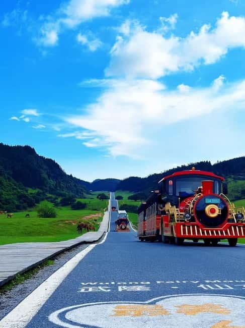 Chongqing: 4-Day Wulong and Chiyou Jiuli City Tour - Cruising the Wujiang River: a Scenic Highlight