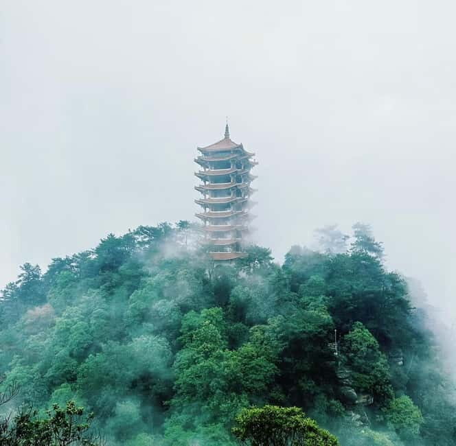 Chongqing Beibei: Scenic Mountain, University & Old Street - Who This Tour Suits Best