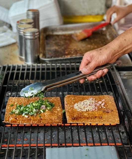 ChongQing: City Night Cruise and Local Snacks Tour - The Sum Up