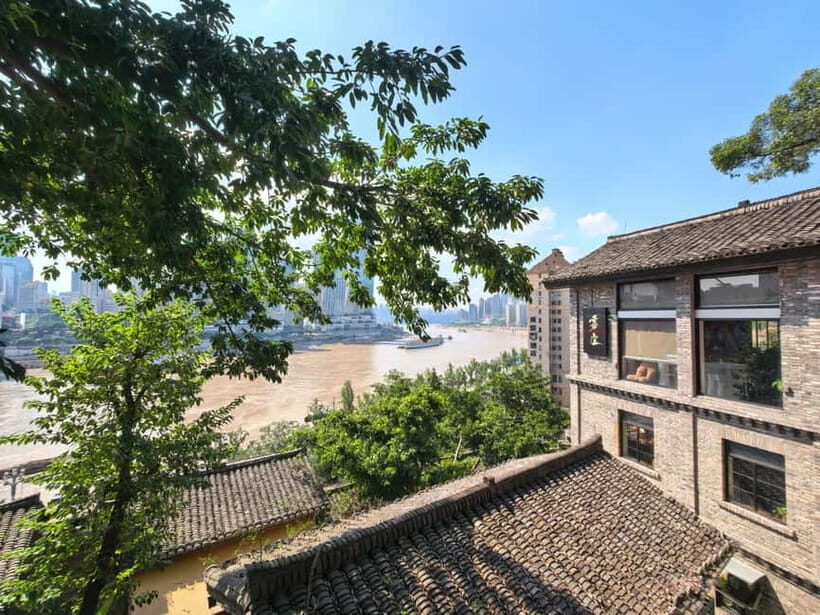 Chongqing: Historical Blocks, Temple, and Mountain Tour - Key Points