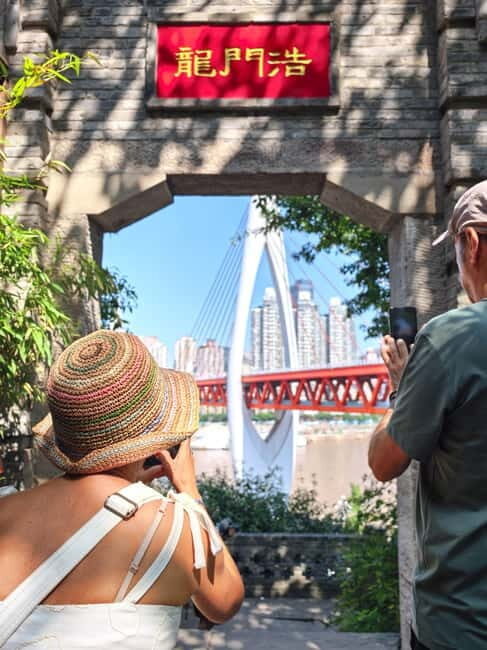 Chongqing: Historical Blocks, Temple, and Mountain Tour - FAQ