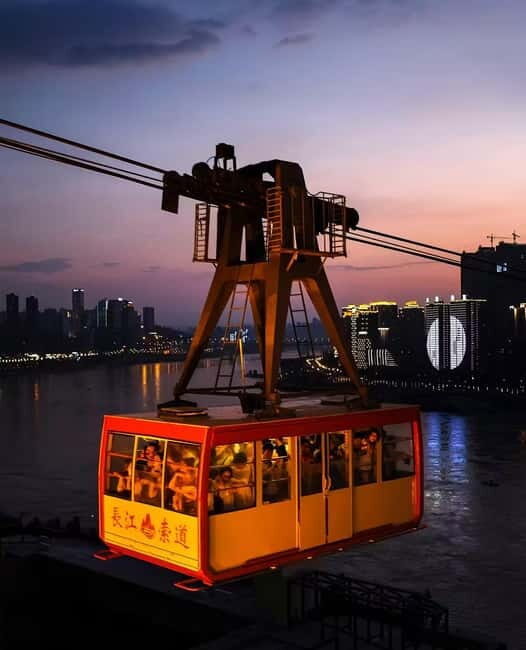 Chongqing: Kui Xing Tower, Old Towns & Yangtze Cruise Tour - An In-Depth Look at the Chongqing Experience