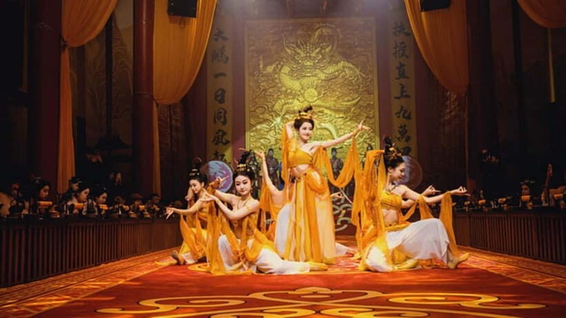 Chongqing: Qingyu Banquet Experience with Show and Dinner - Who Will Love This Experience?