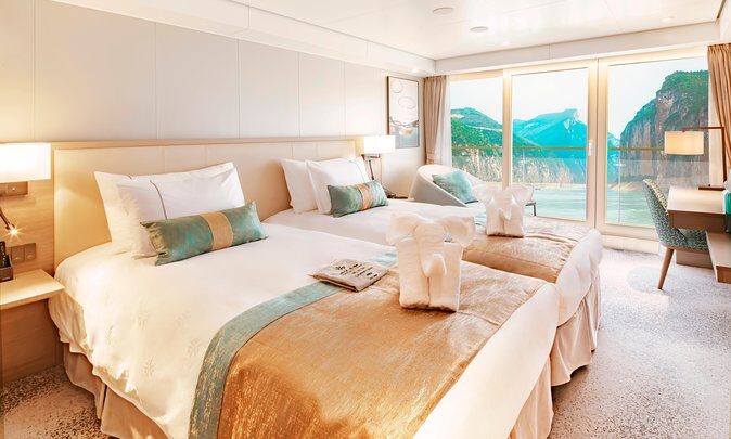 Chongqing to Yichang: 3-Night Luxury CENTURY GLORY Yangtze River Cruise Tour - FAQ