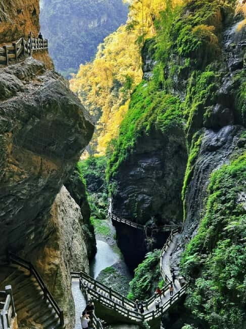 Chongqing: Wulong 3-Day Tour with Hotel & Transfers - Key Points