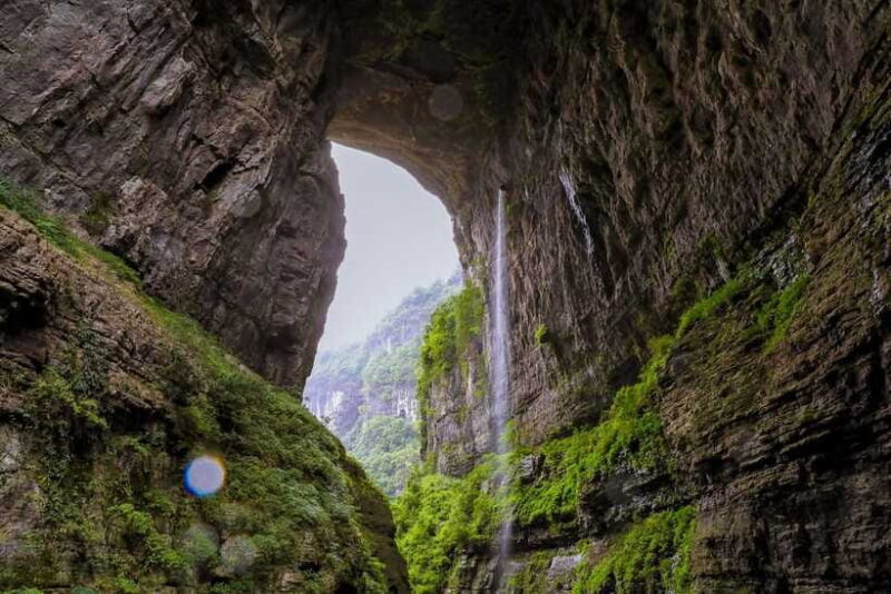 Chongqing: Wulong Three Bridge & Longshuixia Fissure Gorge - In Closing