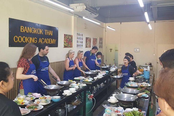 Choose 5 Dishes: Half-Day Cooking Class in Sukhumvit with Market Tour - Summary: Who Will Love This Experience?