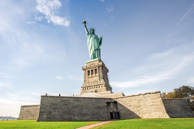 Choose Your Access Statue of Liberty and Ellis Island Small-Group Tour - Key Points