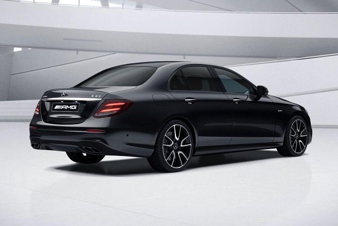 Christchurch Airport Transfers : Airport CHC to Christchurch in Business Car - What You Can Expect at the Airport