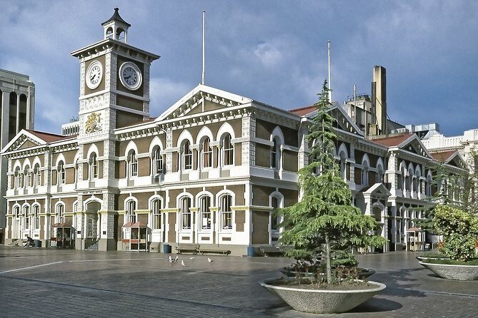 Christchurch Airport Transfers : Christchurch to Airport CHC in Business Car - FAQ