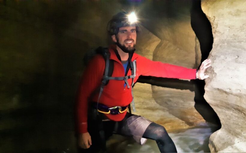 Christchurch: Cave Stream & Castle Hill Tour - Key Points