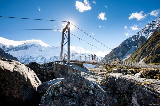 Christchurch to Queenstown One-Way Tour via Mt Cook & Lake Tekapo - Lake Pukaki and Aoraki Mount Cook National Park