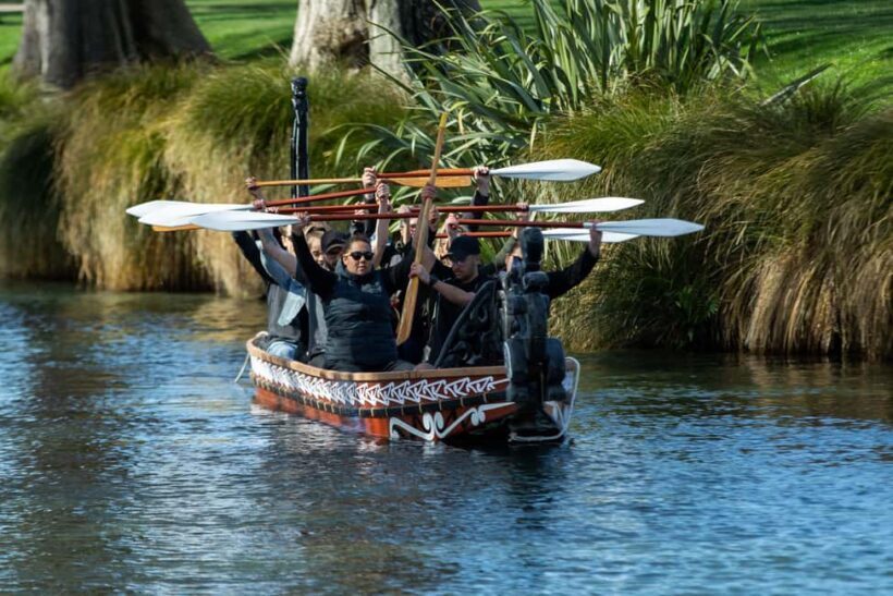 Christchurch: Waka Paddling Experience on the Avon River - What You Can Expect on the Day