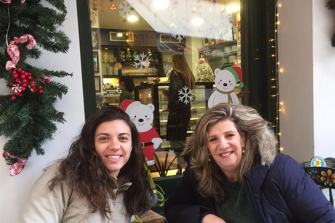 Christmas food and walking tour in Athens - Discovering Psirri: Pies, Coffee, and Festive Photos