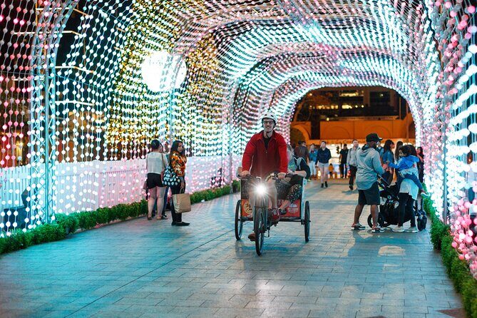 Christmas Lights Rickshaw Tour in Perth - Key Points