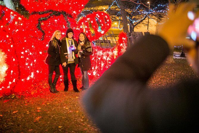 Christmas Past, Present and Future Light Tour in Milwaukee - Key Points