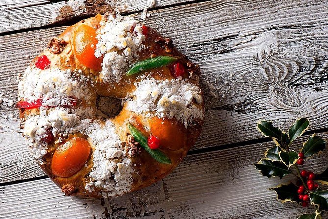 Christmas River Cruise with Typical Cake and Liquor - FAQs