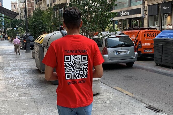 Christmas Tapas and Wine Tour in Valencia - Accessibility and Participation