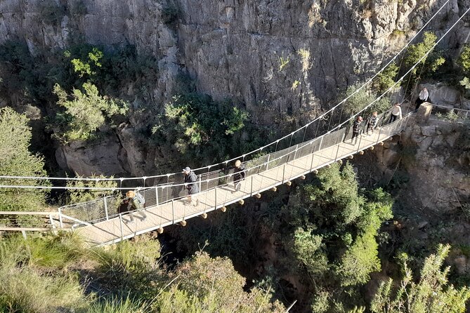 Chulilla Hike to the Hanging Bridges From Valencia - Discovering Ancient Cave Paintings