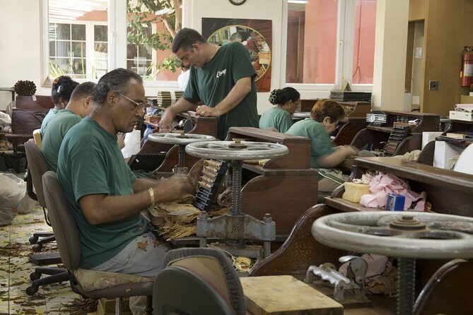 Cigar Demo and Rum Tasting at Graycliff Cigar Company - What to Expect from the Tour