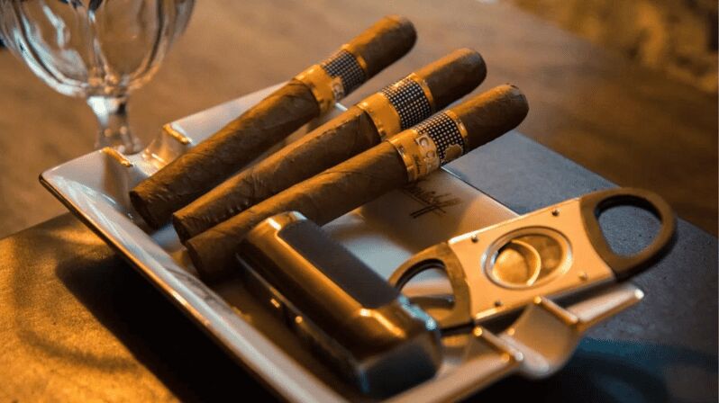 Cigar Tasting Masterclass - The Experience Itself: What Will You Do?