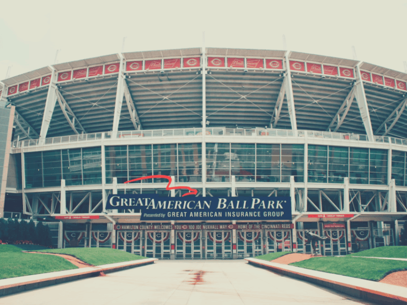 Cincinnati: Cincinnati Reds Baseball Game Ticket - Authentic Cincinnati Flavor