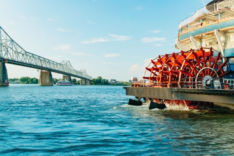Cincinnati: Historic Sightseeing Cruise - An Overview of the Cincinnati Historic Sightseeing Cruise