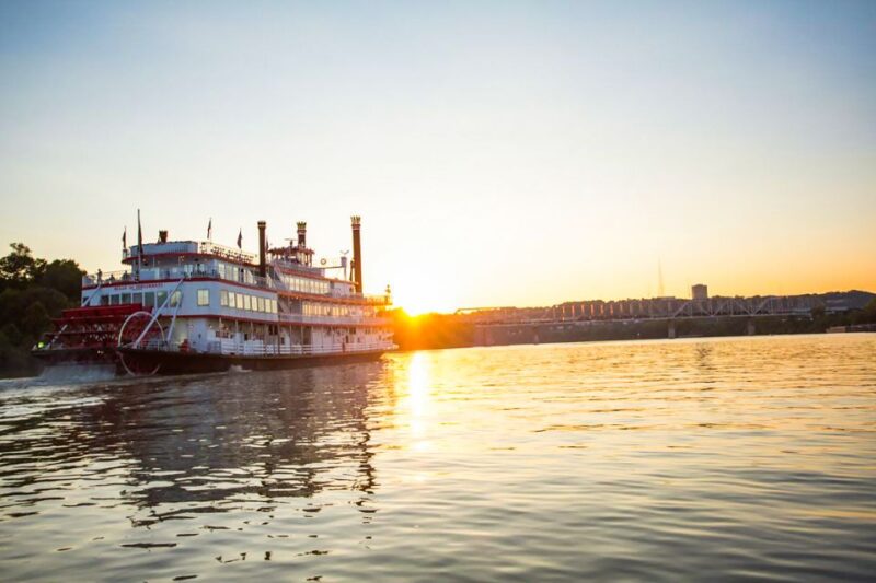 Cincinnati: Riverboat Cruise with Lunch and Entertainment - The Value for Your Money