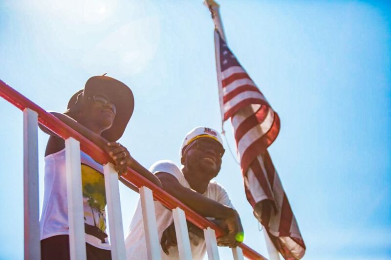 Cincinnati: Riverboat Cruise with Lunch and Entertainment - Who Should Consider This Experience?