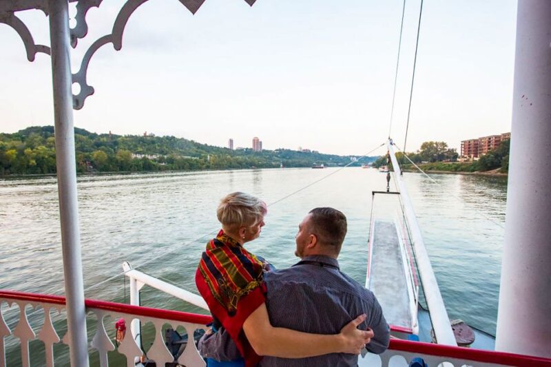 Cincinnati: Riverboat Cruise with Lunch and Entertainment - The Sum Up