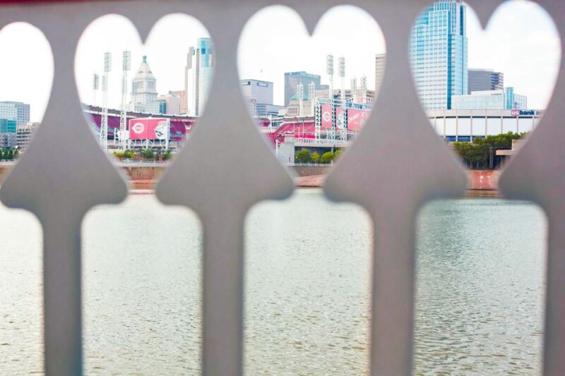 Cincinnati: Sunset Sightseeing Cruise on the Ohio River - Key Points