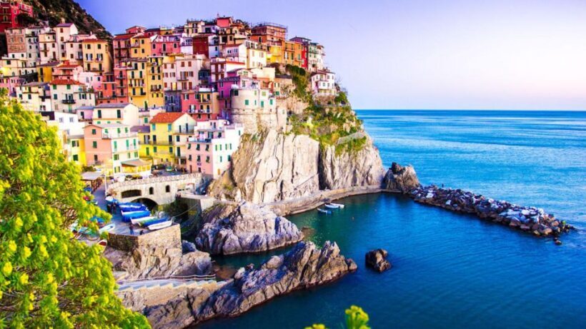 Cinque Terre Audioguide - TravelMate app for your smartphone - An In-Depth Look at the Cinque Terre Audioguide Experience