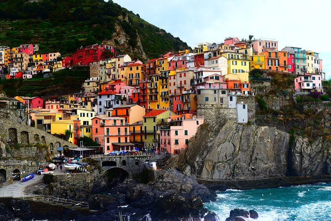 Cinque Terre full day tour with official tour guide - Key Points