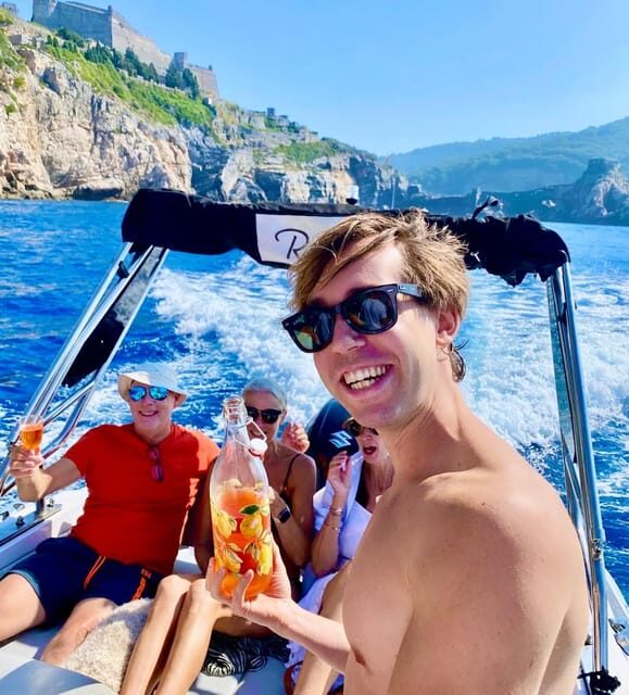 Cinque Terre Giro in Barca 4/8 ore con cibo e bevande - Who Should Consider This Tour?