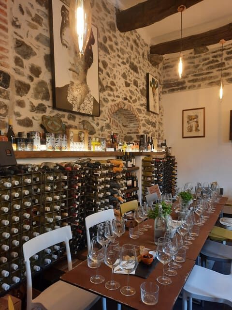 Cinque Terre: Pesto Making Class with Wine and Food Tasting - Who Will Love This Experience?
