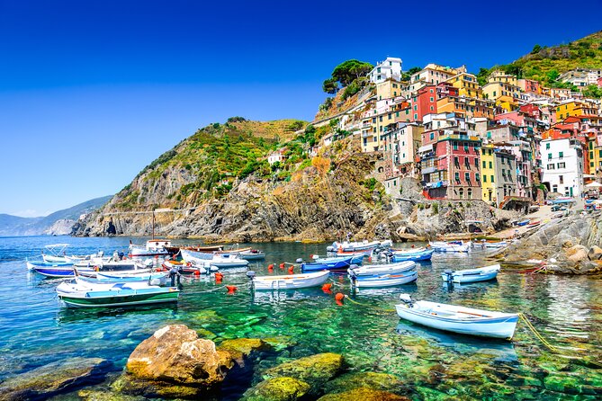 Cinque Terre Private Boat Tour - Meeting Point and Accessibility
