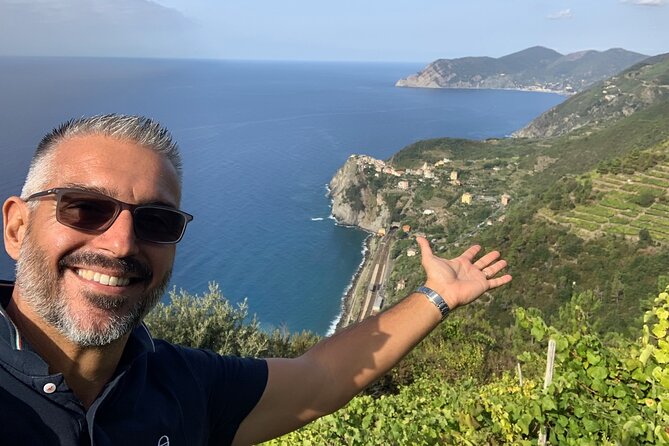 Cinque Terre Private Tour From Livorno - Guide Performance and Customer Feedback