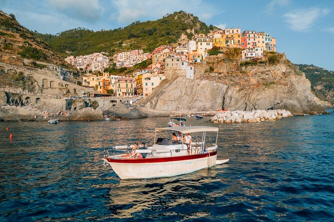 Cinque Terre Sunset Boat Tour Unique Shared Experience - Glowing Guest Reviews