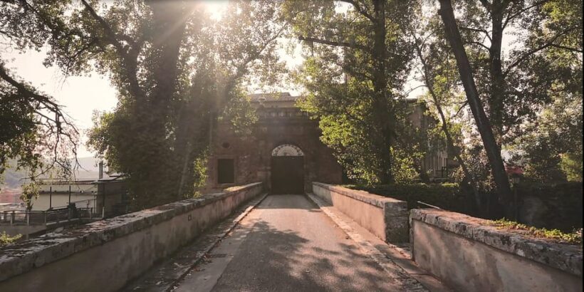 Ciociaria: Isola del Liri dalla Cascata al Castello - Practical Details for Travelers