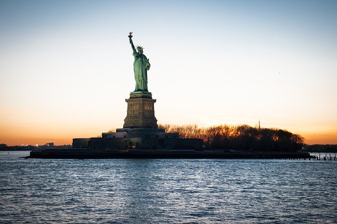 Circle Line: New York City Harbor Lights Cruise - Accessibility Options
