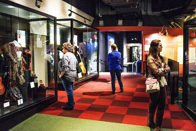 Circle Pass: Johnny Cash, Trolley Tour, Ryman, Ole Smoky, & More - FAQ
