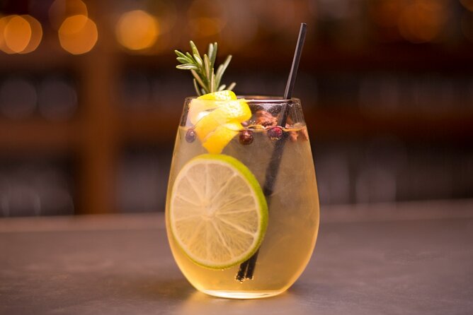 Citron Tasting and Citron-Based Cocktail Masterclass - Exploring the Charming Streets of Naxos