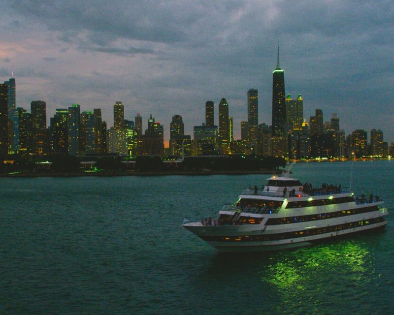 City Cruises Chicago: Lake Michigan Fireworks Dinner Cruise - The Experience: A Closer Look