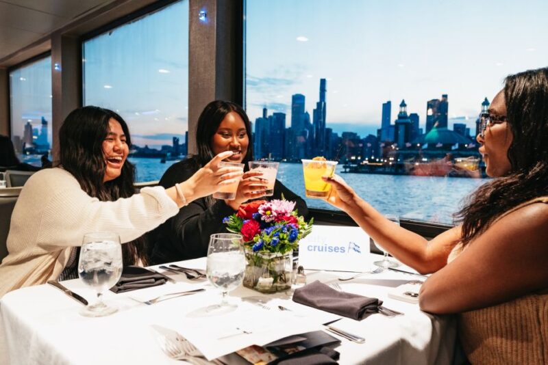 City Cruises Chicago: Lake Michigan Lunch or Dinner Cruise - Authentic Guest Perspectives