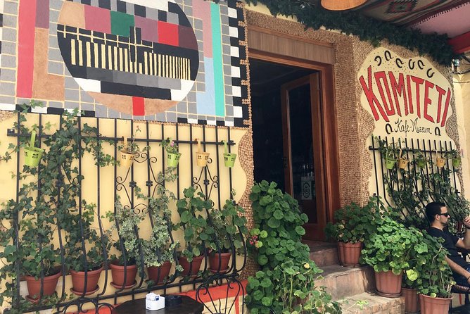 City & Food Tour of Tirana in One Day - Morning Itinerary: Starting With Breakfast